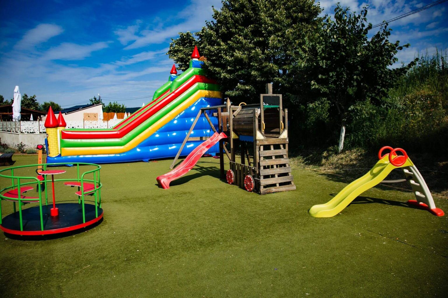 Loc de Joaca Oradea | Parc de Distractii – O lume minunata pentru copii ...