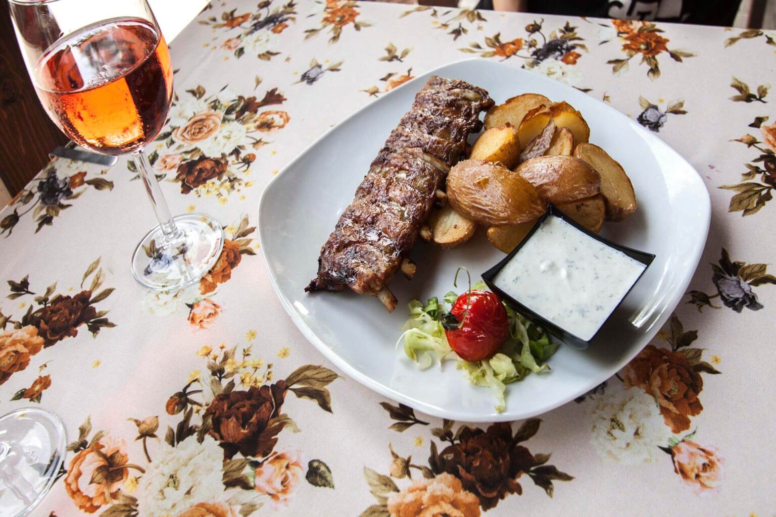 Restaurant Oradea | Meniu a la Carte | Lasa-ti simturile sa te provoace ...